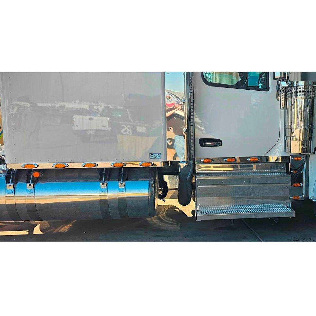 Peterbilt 589 3/4" Amber LED Stainless Steel Cab Panel Lights - Raney's ...