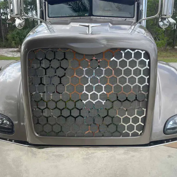Peterbilt 386 14 Gauge Stainless Steel Hex Mesh Grille - Raney's Truck ...