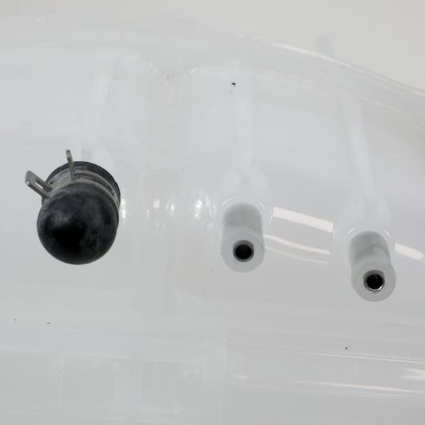 International Surge Tank 2510603 2510603C92 | Raney's