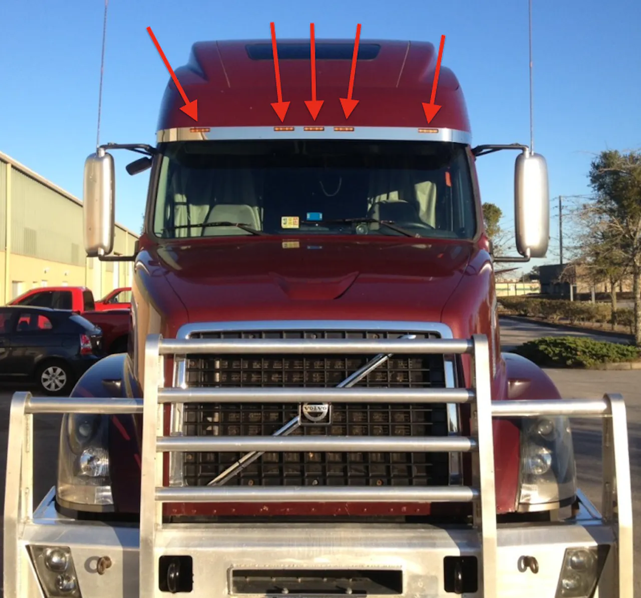 Volvo VNL Amber Cab LED Light - Raney's Truck Parts